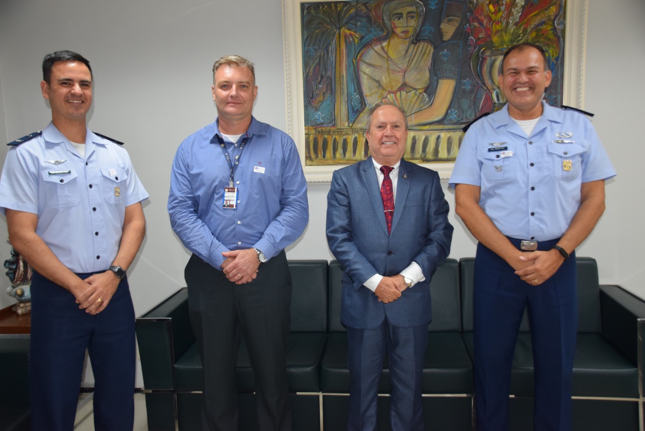 PGJ recebe visita institucional de diretor do CLA - Ministério Público ...