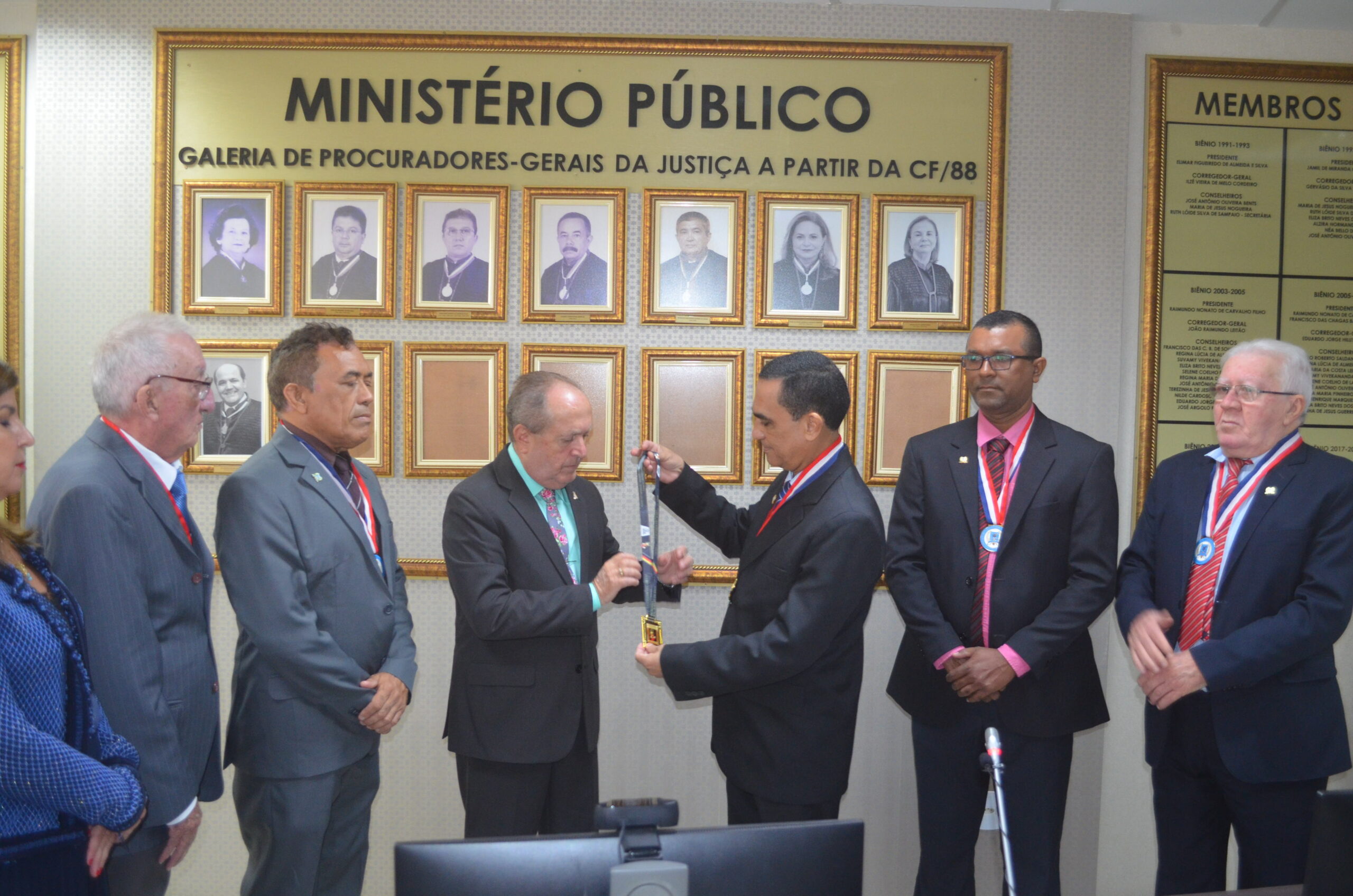 PGJ recebe comenda da Academia Maranhense de Ciências, Letras e Artes ...