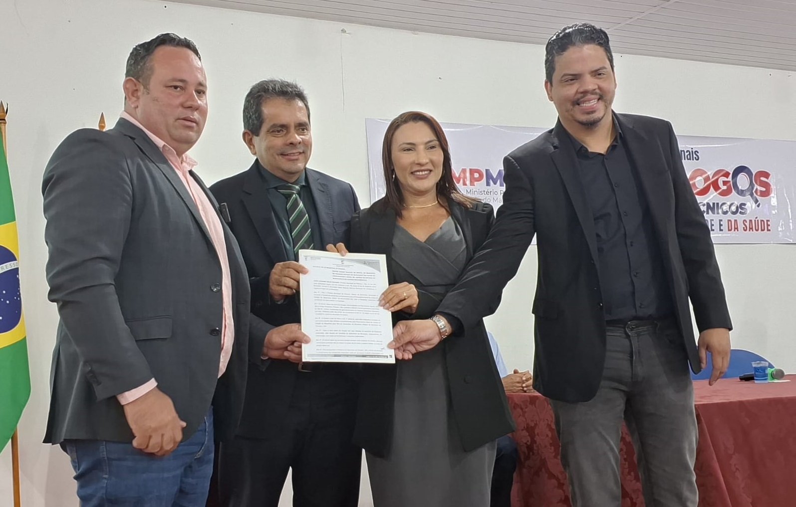 PINHEIRO - Município faz doação de terreno para construção da nova sede ...